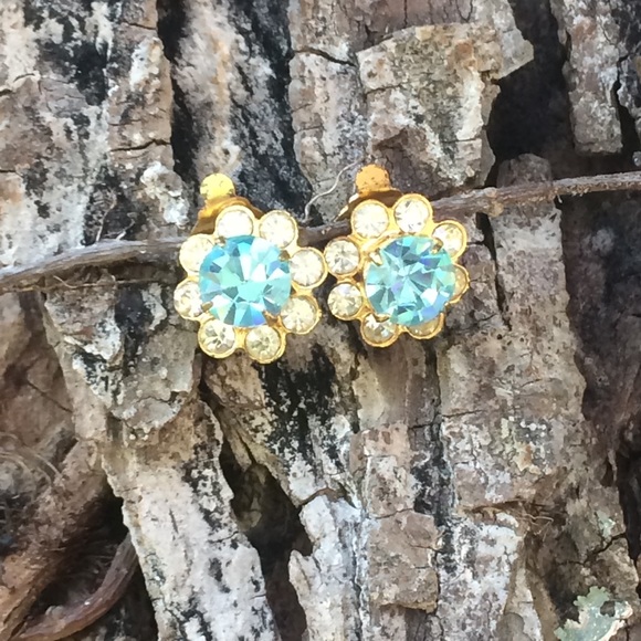 Vintage | Jewelry | Vintage Simulated Blue Diamond Clip Earrings | Poshmark